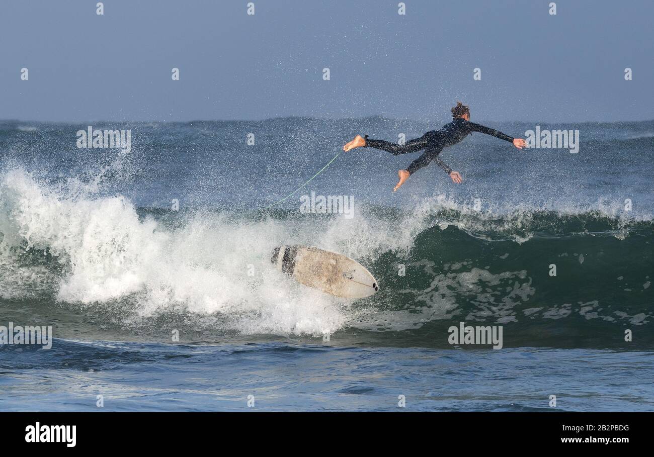 Wave wind hi-res stock photography and images - Alamy