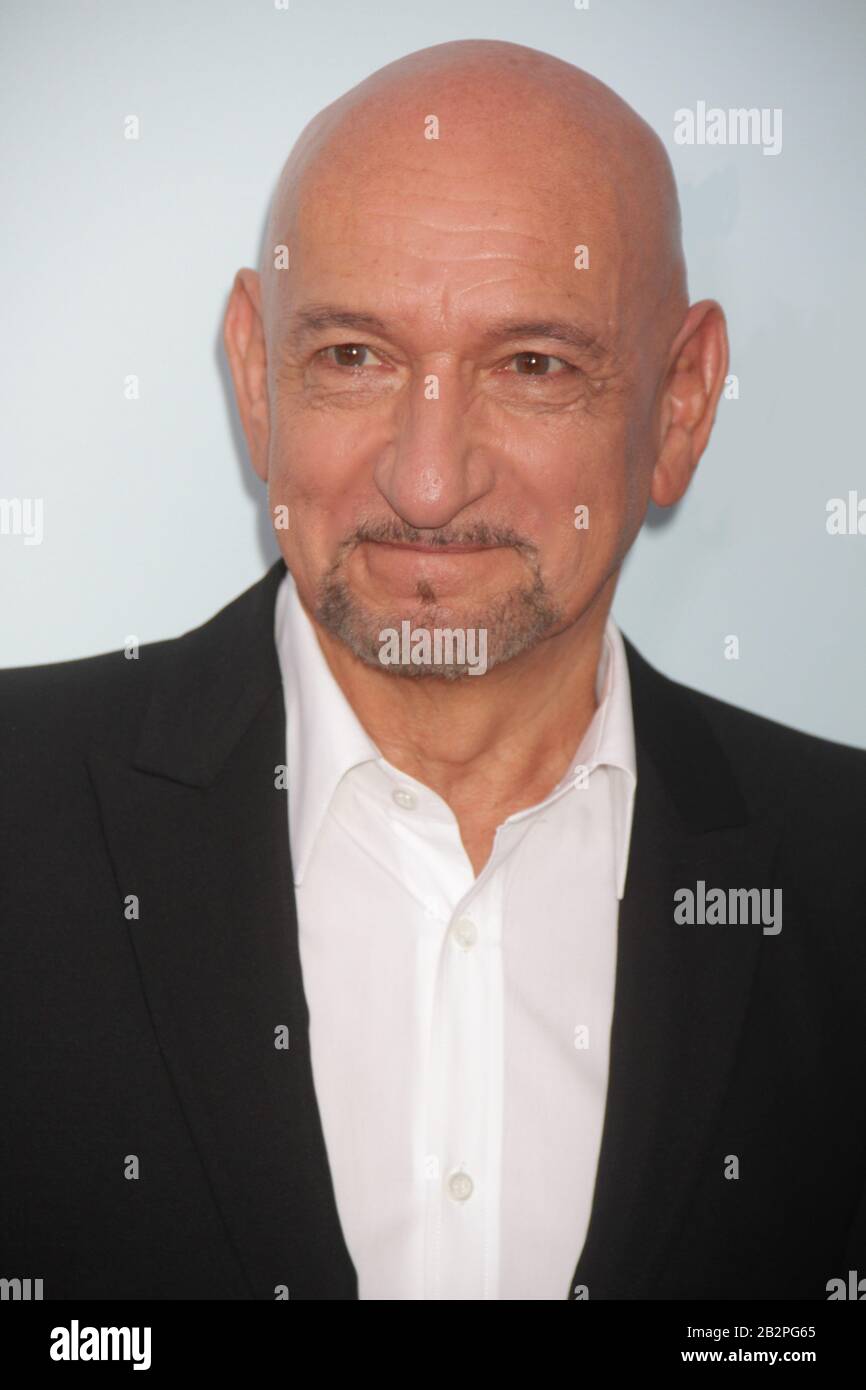 Actor ben kingsley hi-res stock photography and images - Alamy