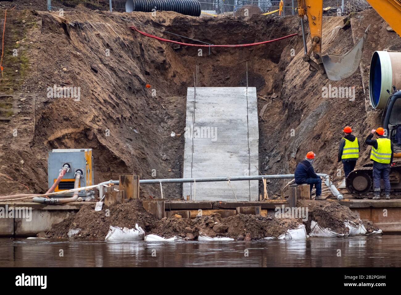 Excavation slope hi-res stock photography and images - Alamy