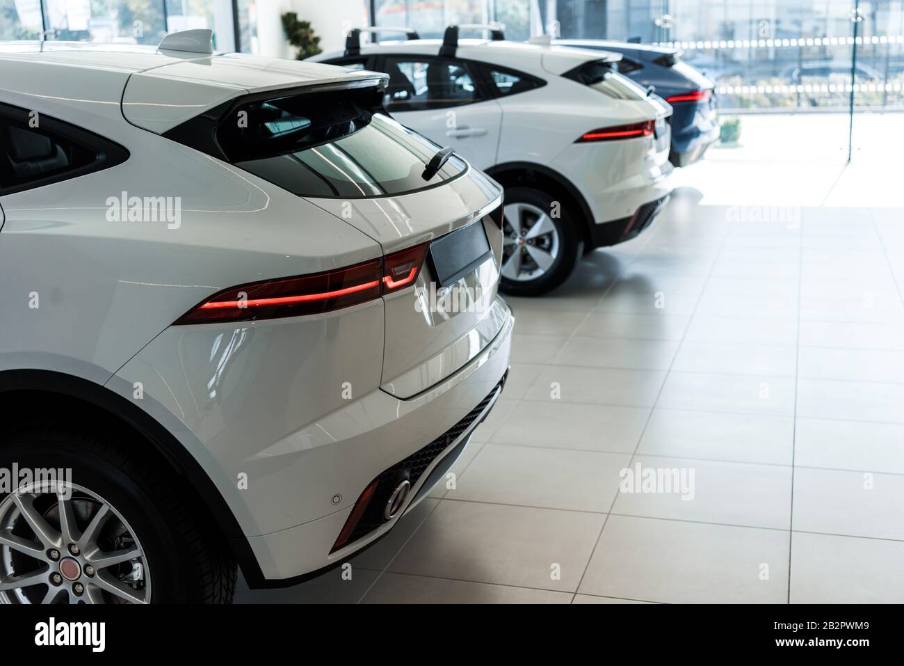 Shiny cars hi-res stock photography and images - Alamy