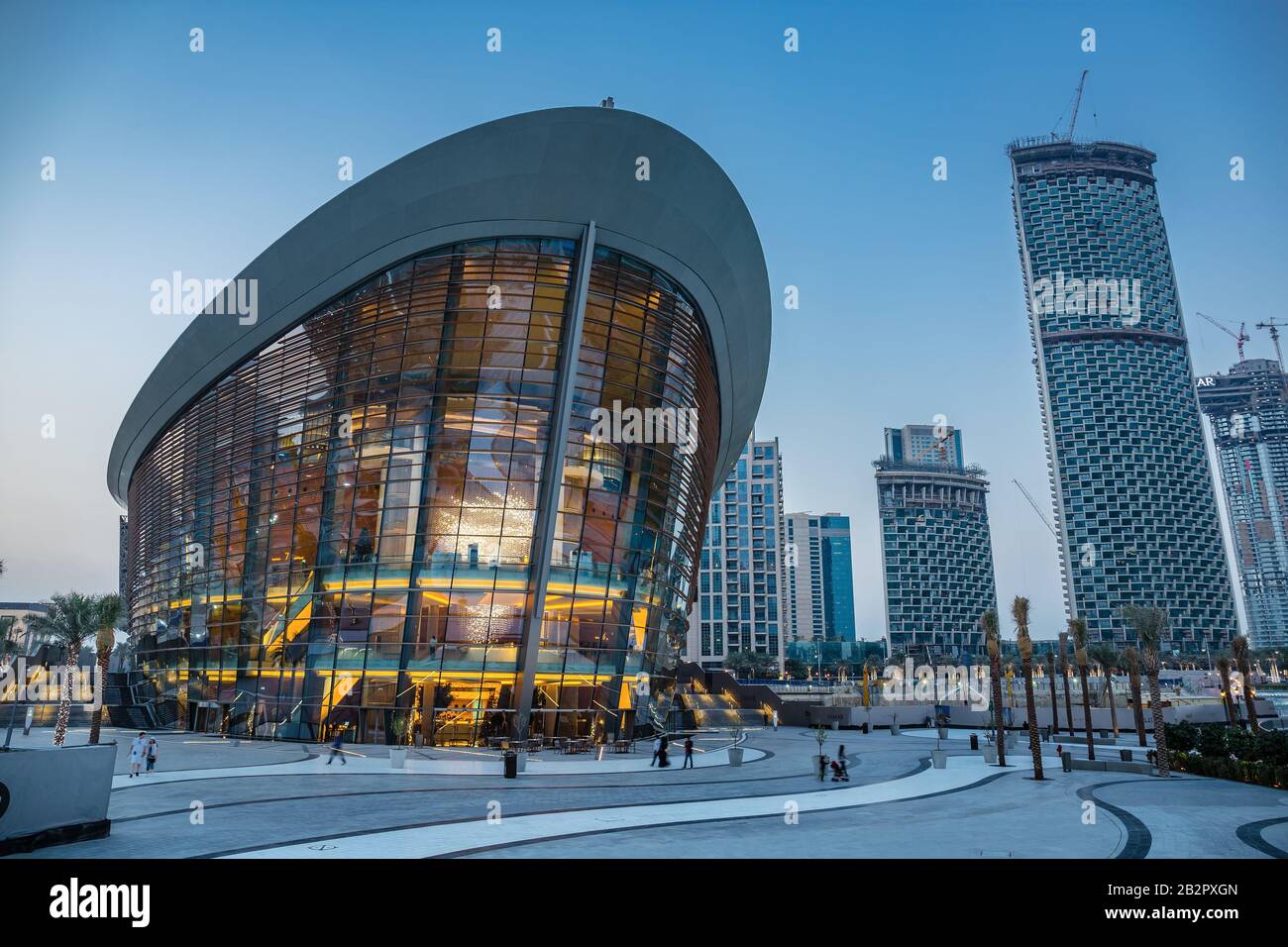 Dubai opera house hi-res stock photography and images - Alamy
