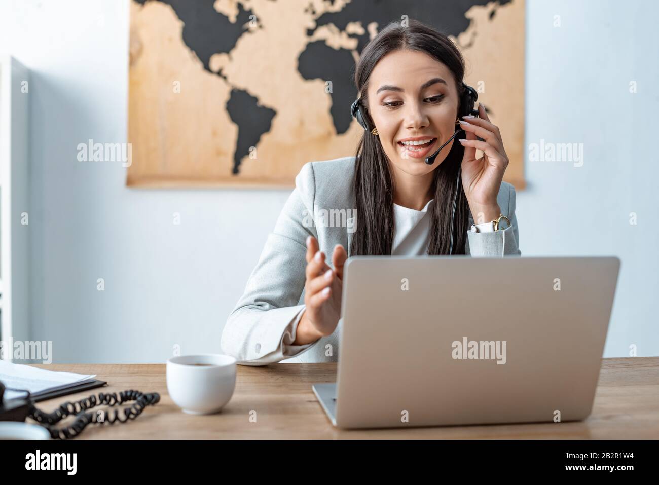 World map in office table hi-res stock photography and images - Alamy