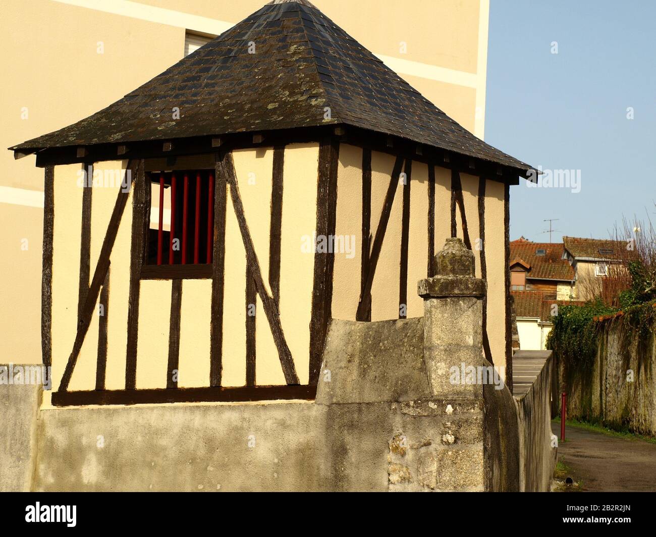 Half timbered tower room hi-res stock photography and images - Alamy