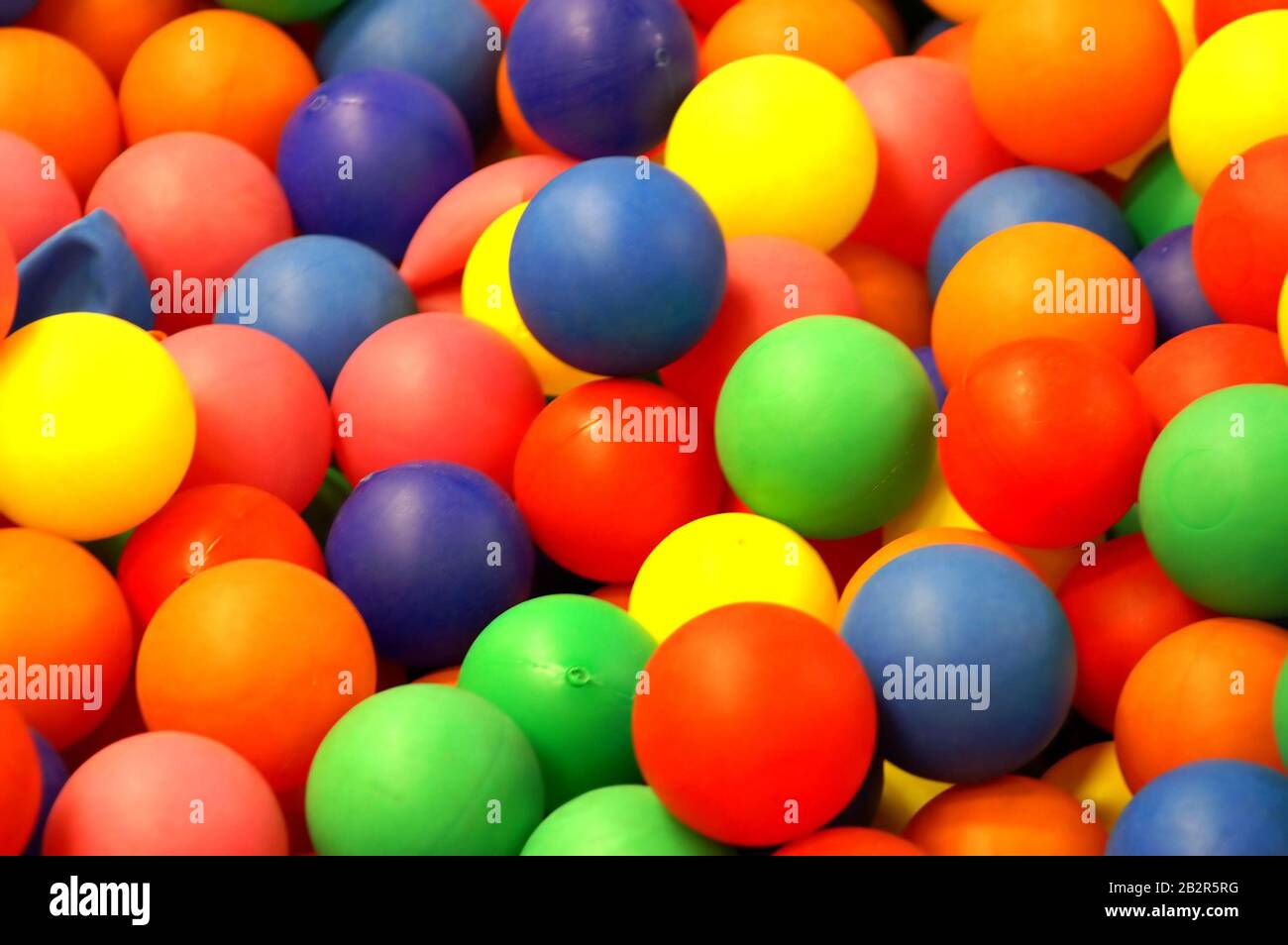 Texture white balls floating hi-res stock photography and images - Alamy