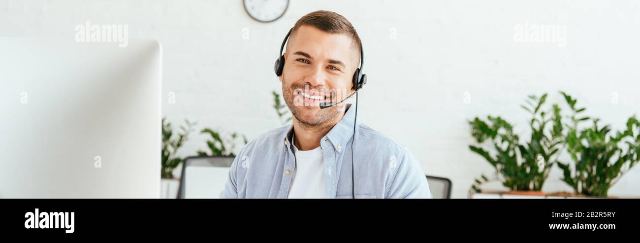 Happy operator hi-res stock photography and images - Alamy