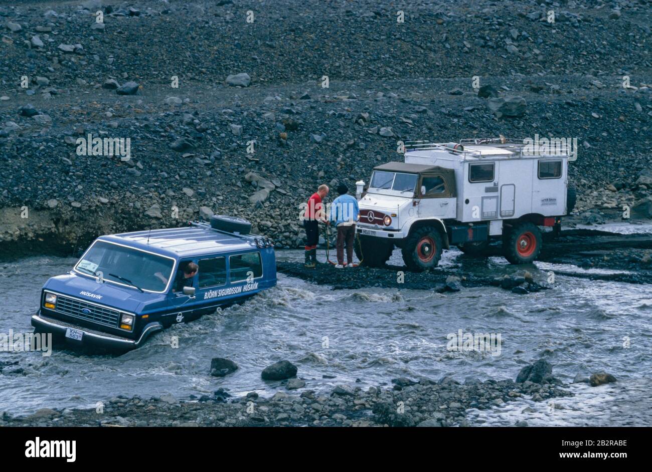 River crossing for road hi-res stock photography and images - Alamy