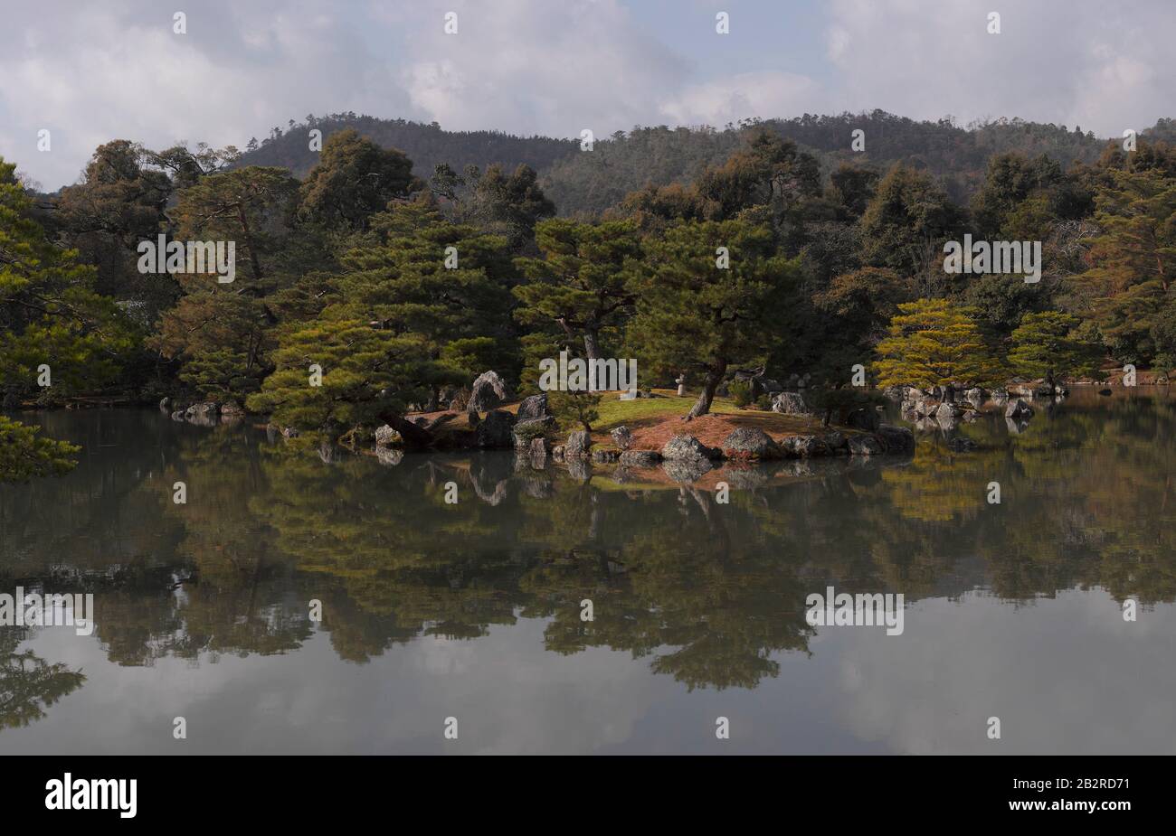 Kyoko-chi Pond, Kinkaku-ji, Kyoto, Japan Stock Photo - Alamy