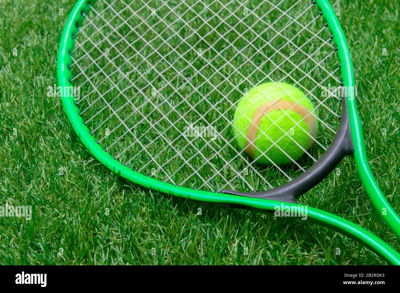 Tennis player lawn tennis grass hi-res stock photography and images - Alamy