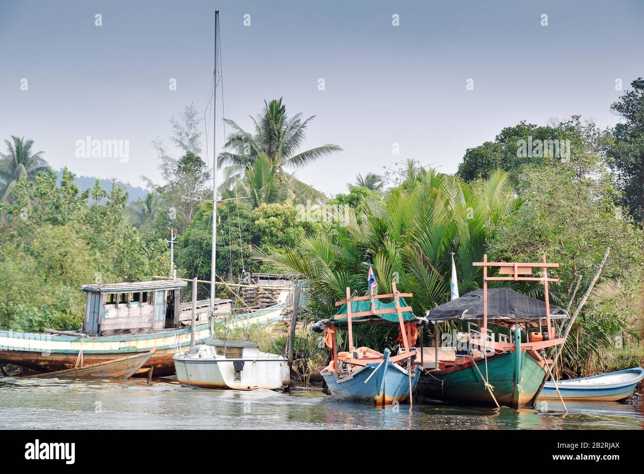 Green landscape hong river delta hi-res stock photography and images ...