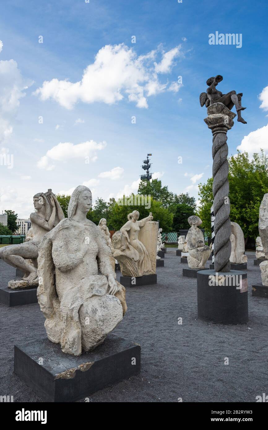 MOSCOW, RUSSIA - June 19, 2018: Modern sculptures in Muzeon Park of ...