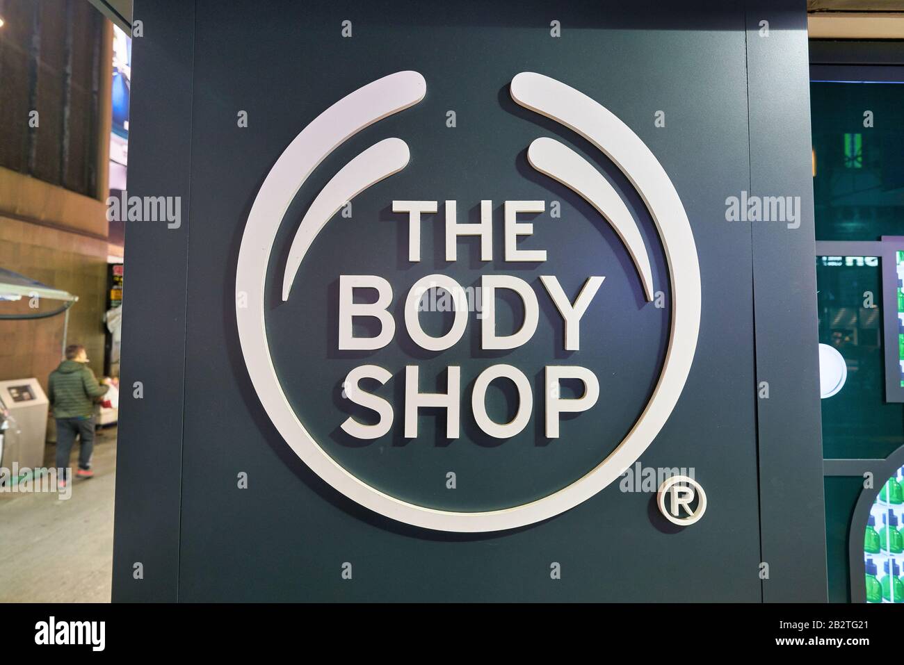 Body shop sign hi-res stock photography and images - Alamy