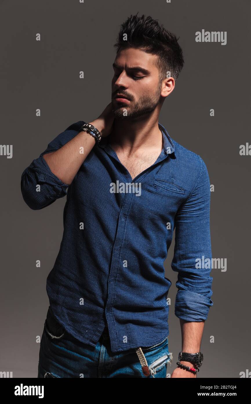 Hand behind neck hi-res stock photography and images - Alamy