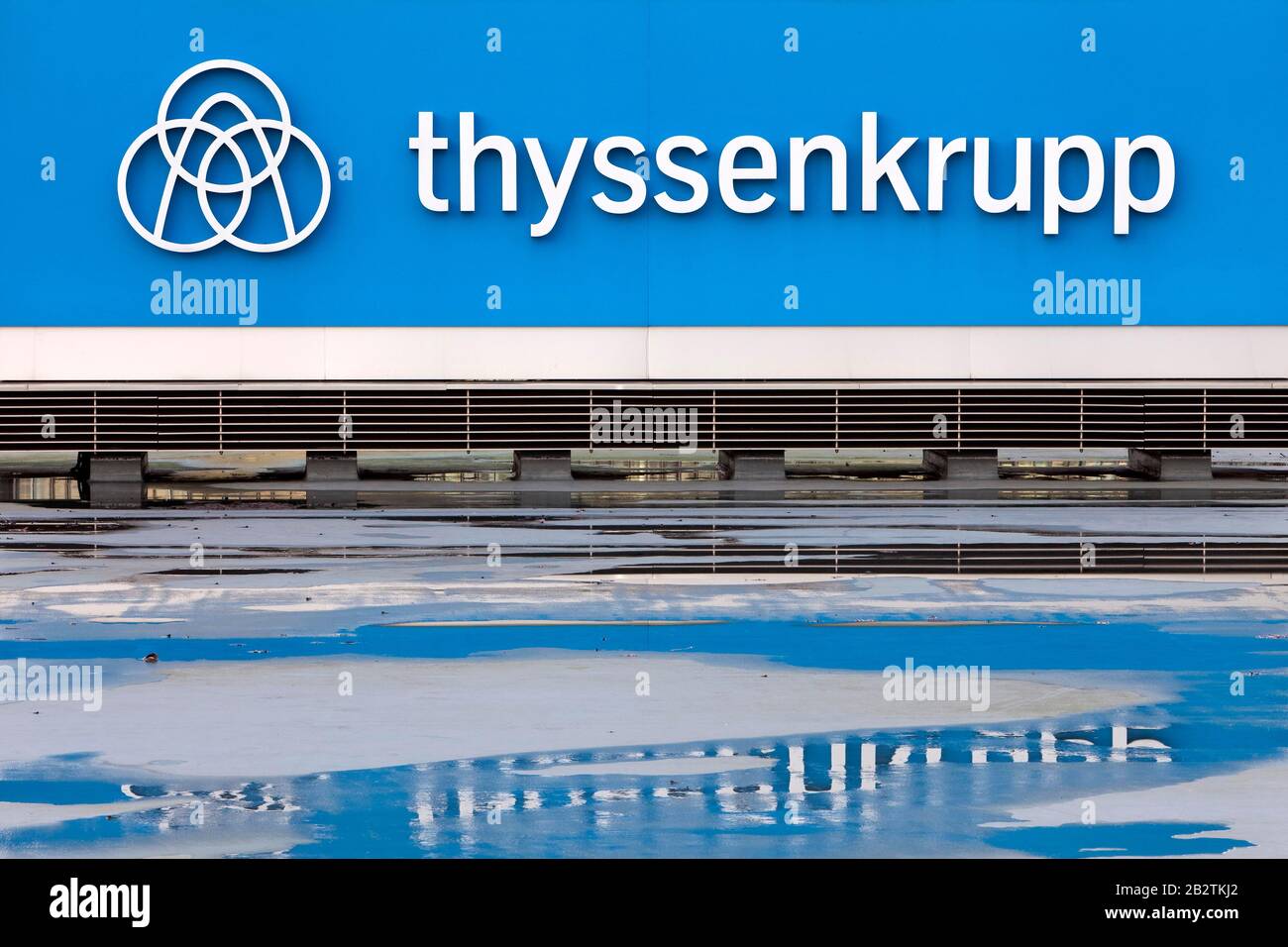 Thyssenkrupp logo hi-res stock photography and images - Alamy