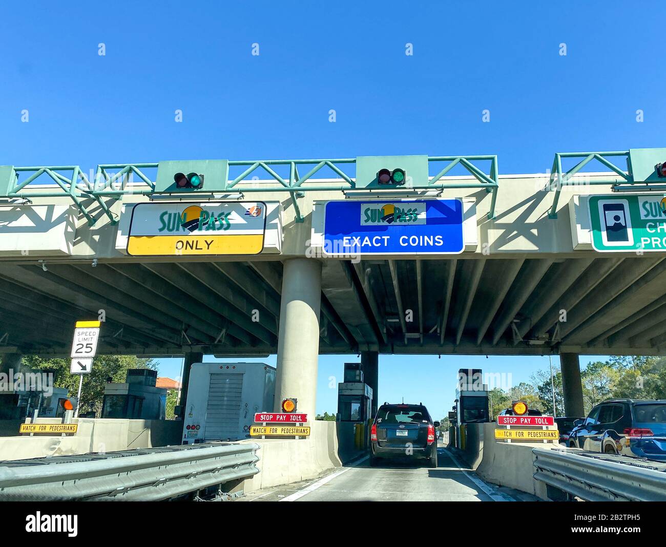 Toll booth usa hi-res stock photography and images - Alamy