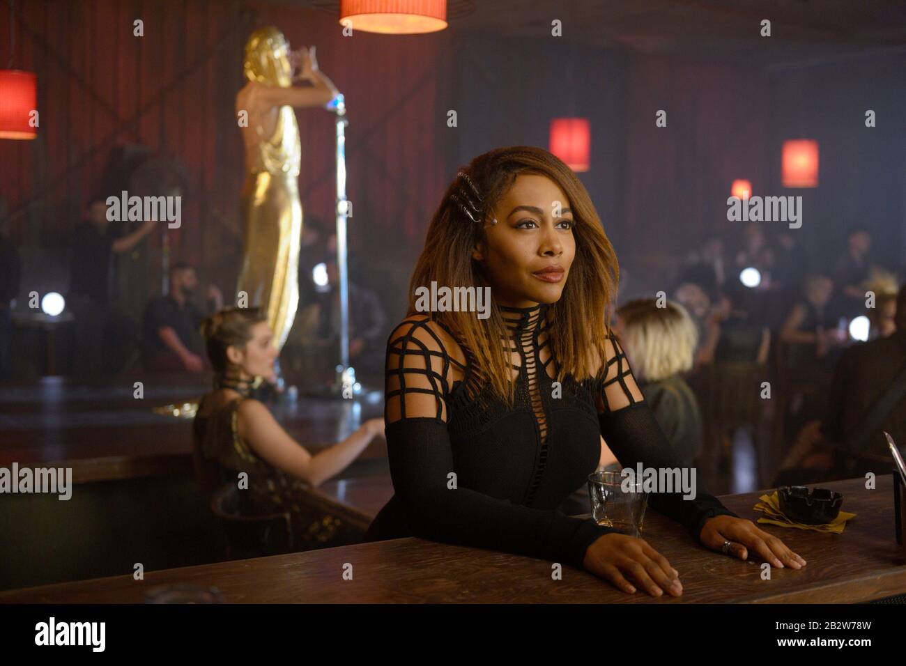 ALTERED CARBON, Simone Missick, Phantom Lady , (Season 2, ep. 201 ...