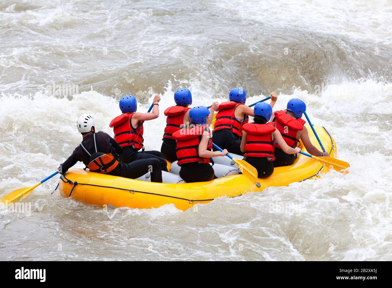 Community raft race hi-res stock photography and images - Alamy