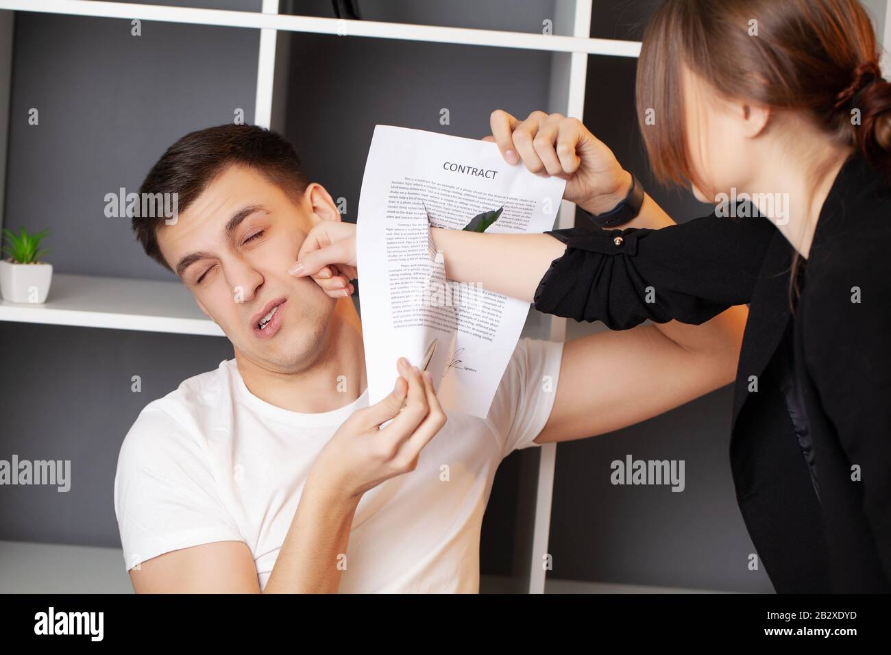 Salesman customer angry hi-res stock photography and images - Alamy