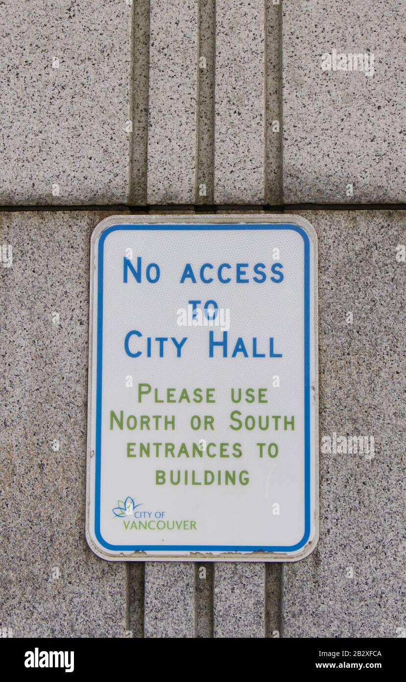 White wall no entry sign hi-res stock photography and images - Alamy