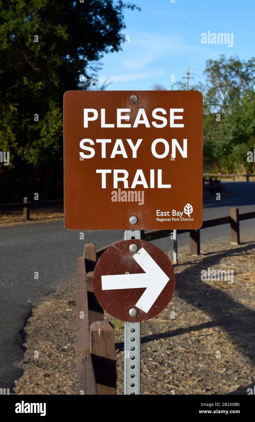 Direction sign park hi-res stock photography and images - Alamy