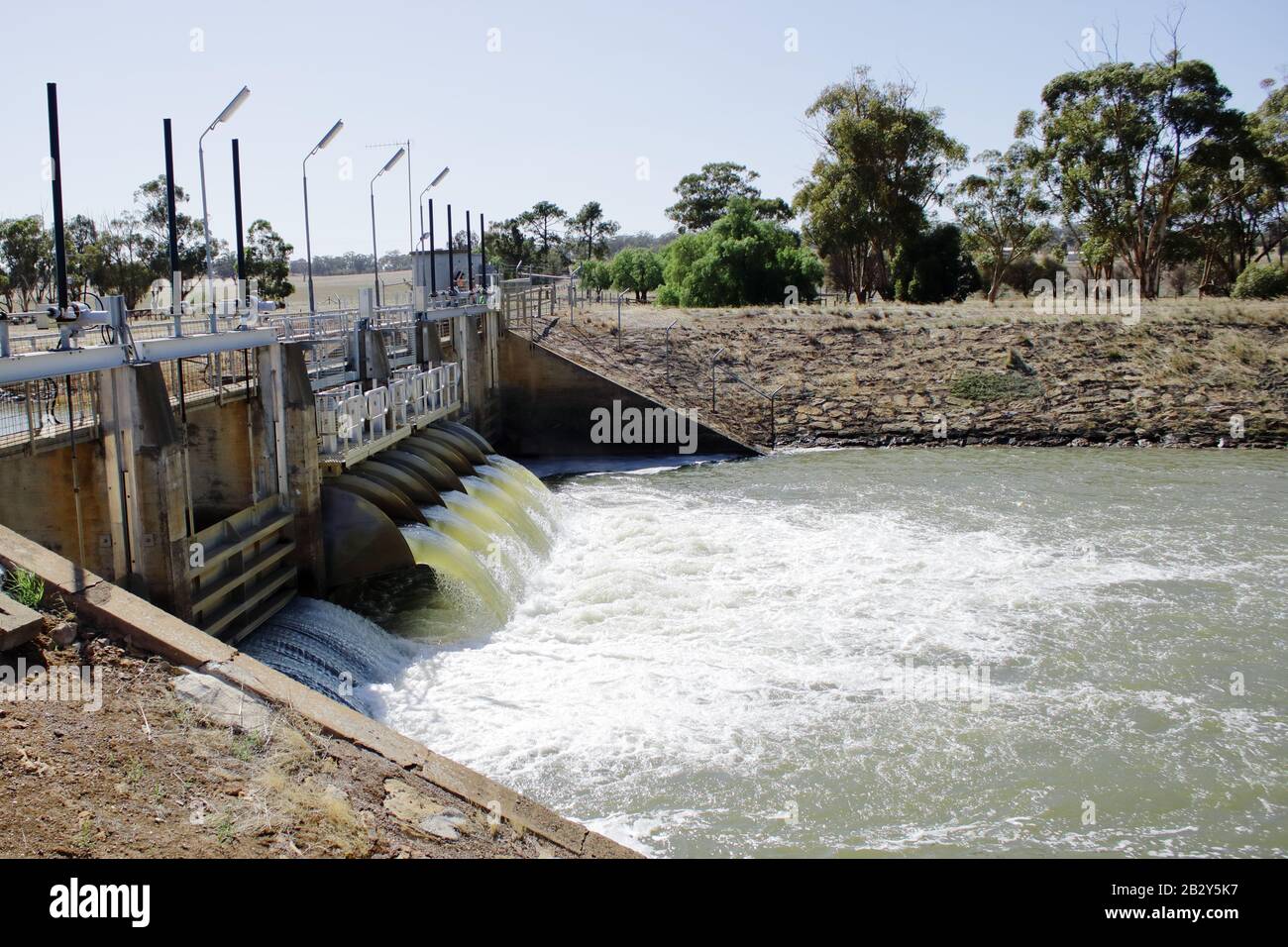 Inlet flume gate structure, water from Stuart Murray canal flowing into ...