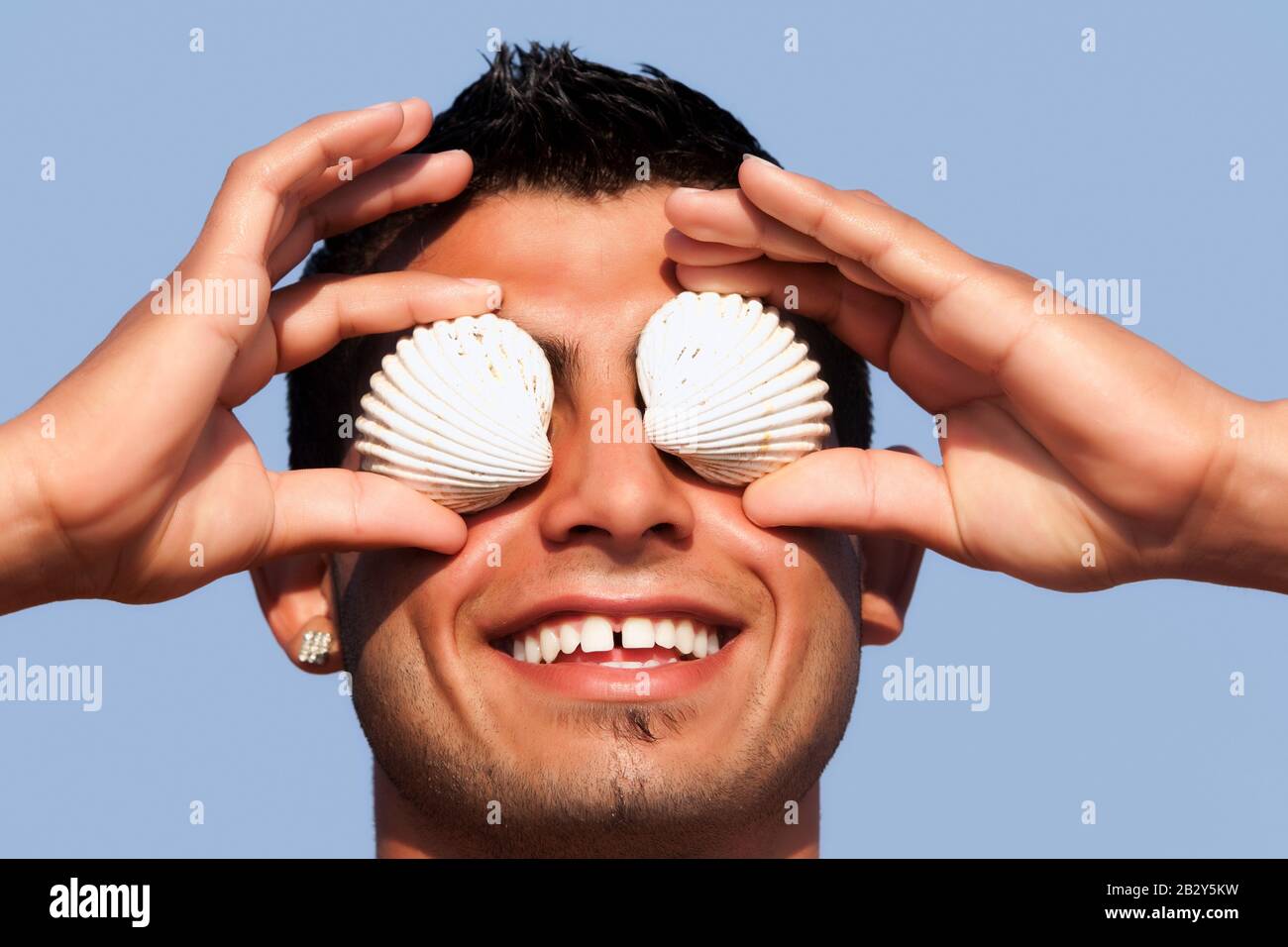 Pearl diver hi-res stock photography and images - Alamy