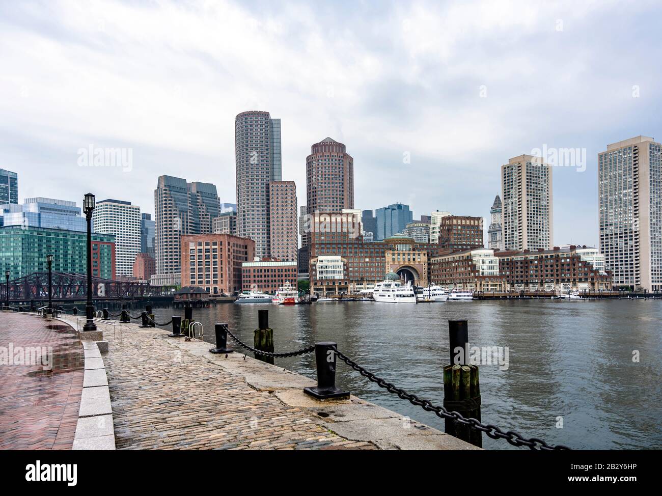 Walking on chain tower bridge hi-res stock photography and images - Alamy