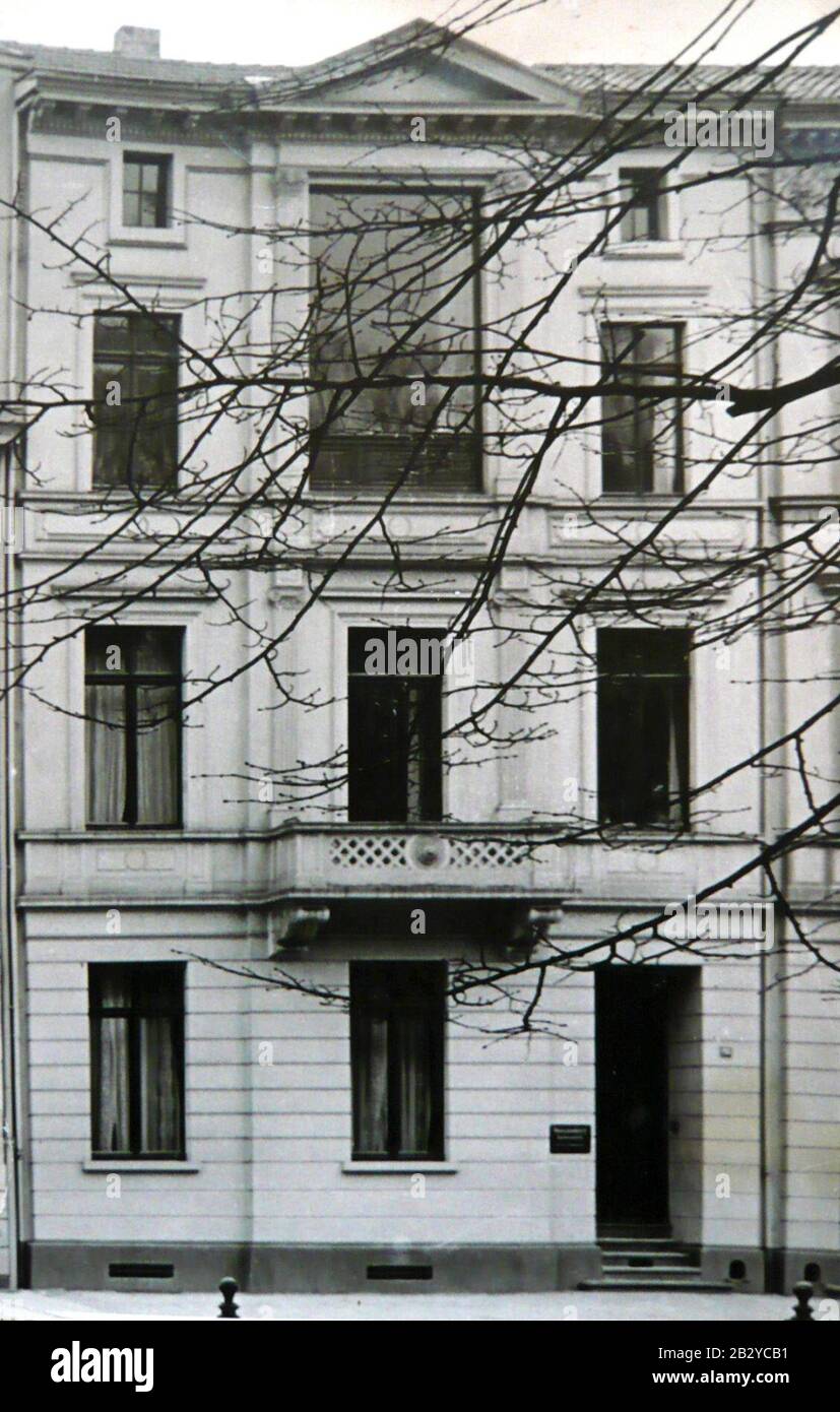 Alfred Sohn Rethel High Resolution Stock Photography and Images - Alamy