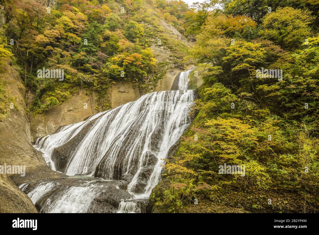 Fukuroda Waterfalls in autumn Japan Stock Photo - Alamy