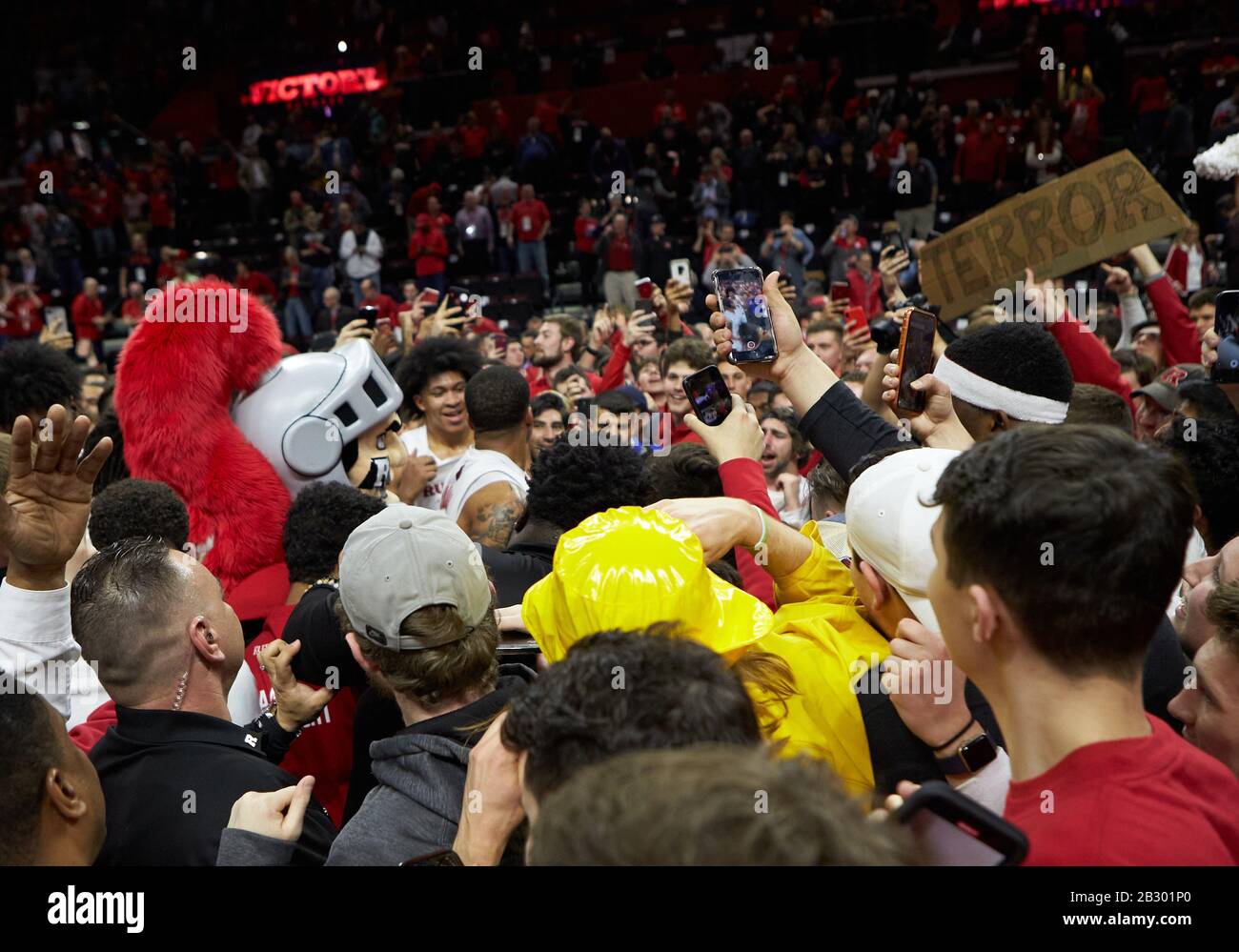 Piscataway, New Jersey, USA. 3rd Mar, 2020. Rutgers student body and ...