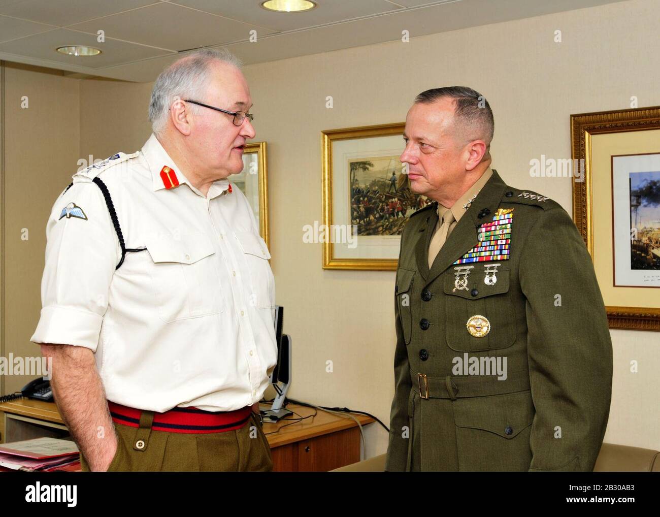 Gen Sir Peter Wall & Gen John Allen Stock Photo - Alamy