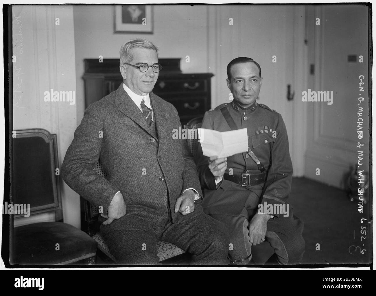 Shutan hi-res stock photography and images - Alamy