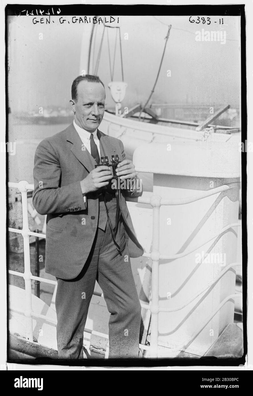 G garibaldi hi-res stock photography and images - Alamy