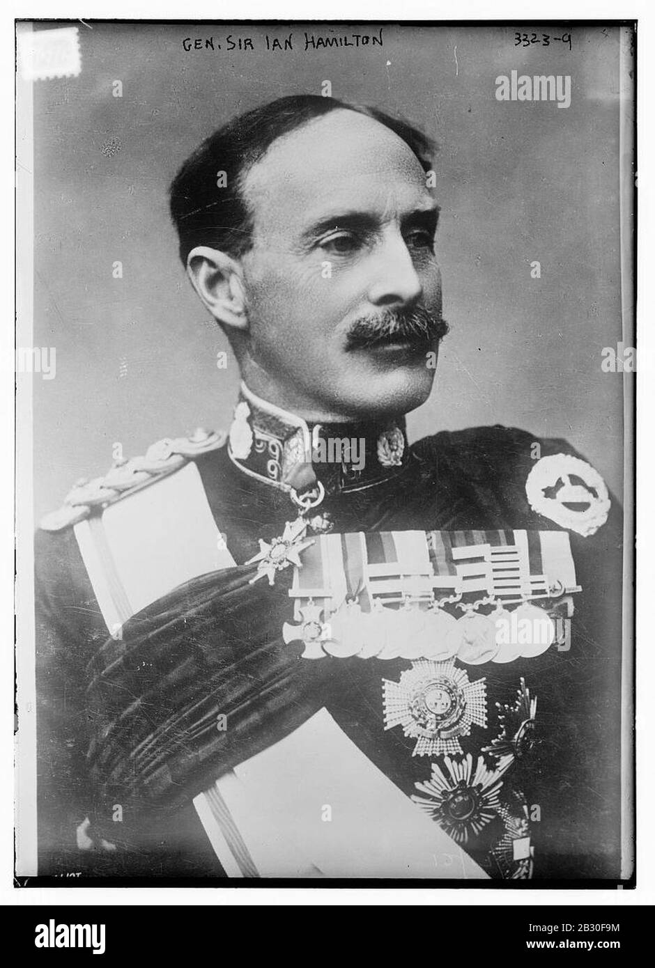 Sir ian hamilton hi-res stock photography and images - Alamy