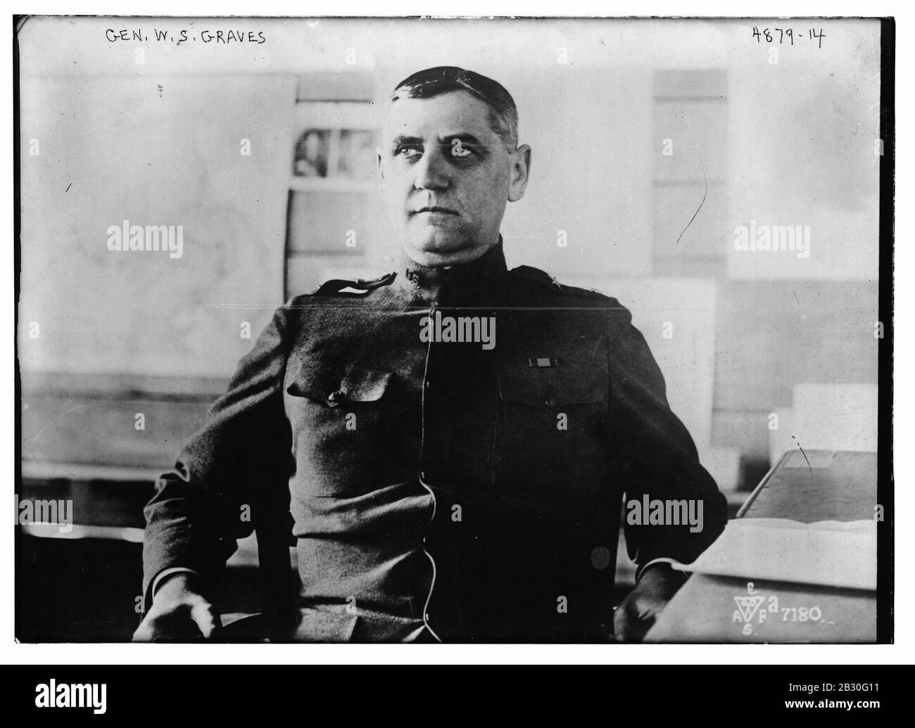 Historic graves Cut Out Stock Images & Pictures - Alamy