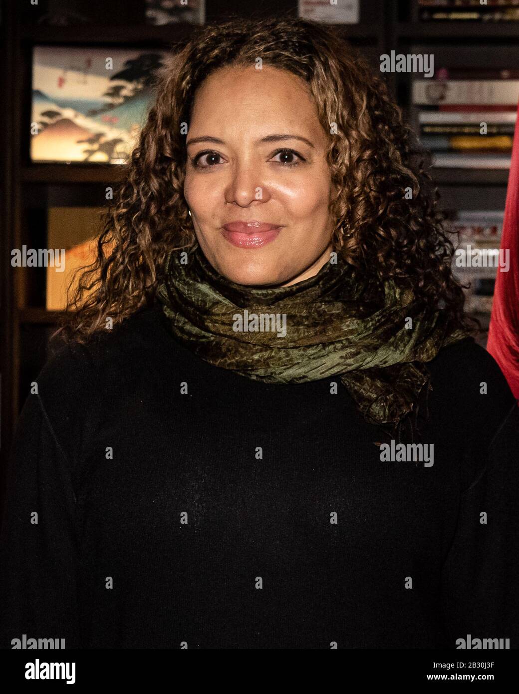 Lauren Velez