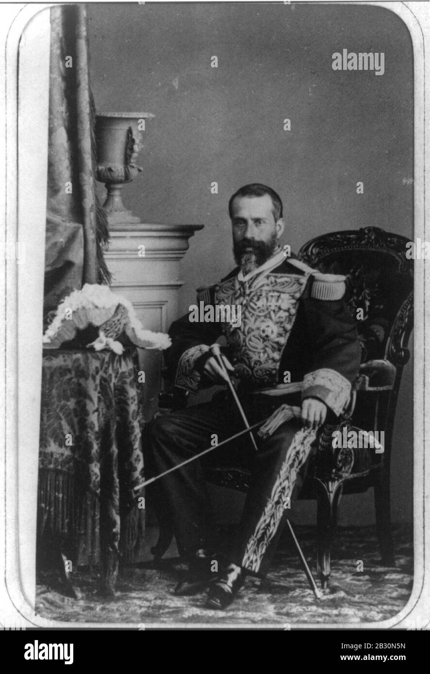 General Leonardo Márquez, full-length portrait, seated, facing front ...