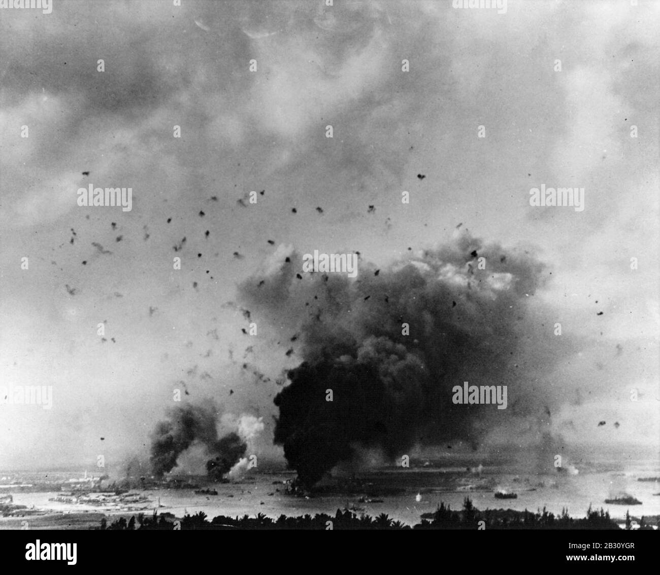General view of Pearl Harbor during the Japanese attack 1941 Stock ...