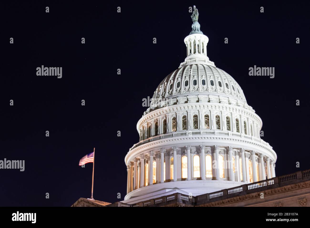 Us capitol building flag hi-res stock photography and images - Alamy