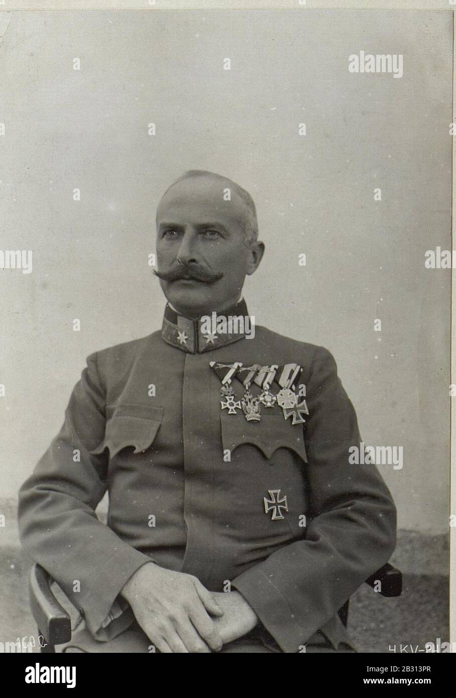 Generalmajor schulhof hi-res stock photography and images - Alamy