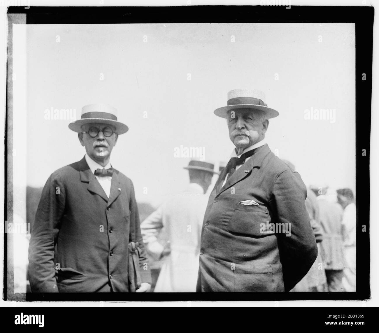 Gen'l Nelson A. Miles (right Stock Photo - Alamy