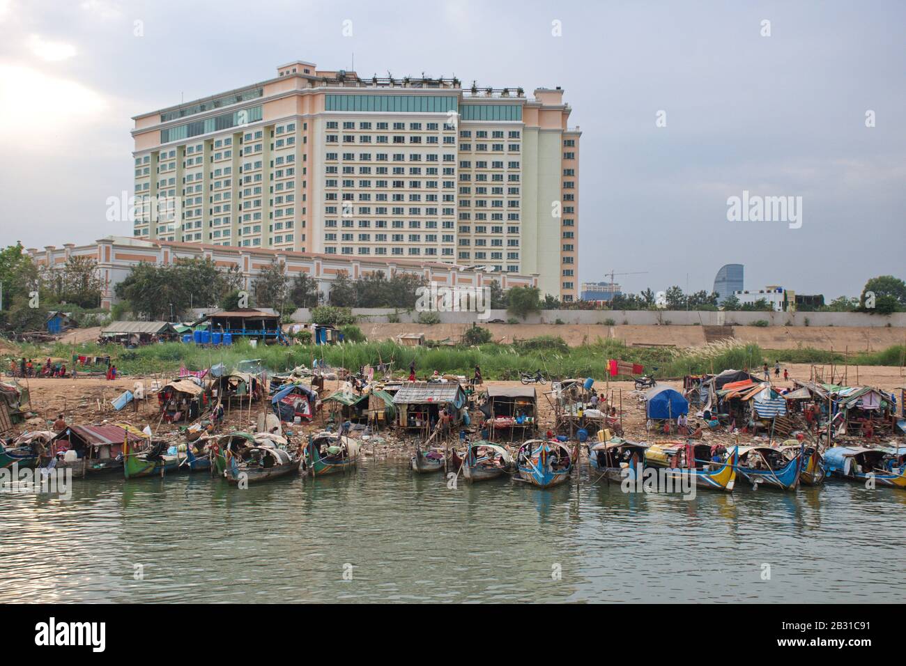 Poor architecture hi-res stock photography and images - Alamy