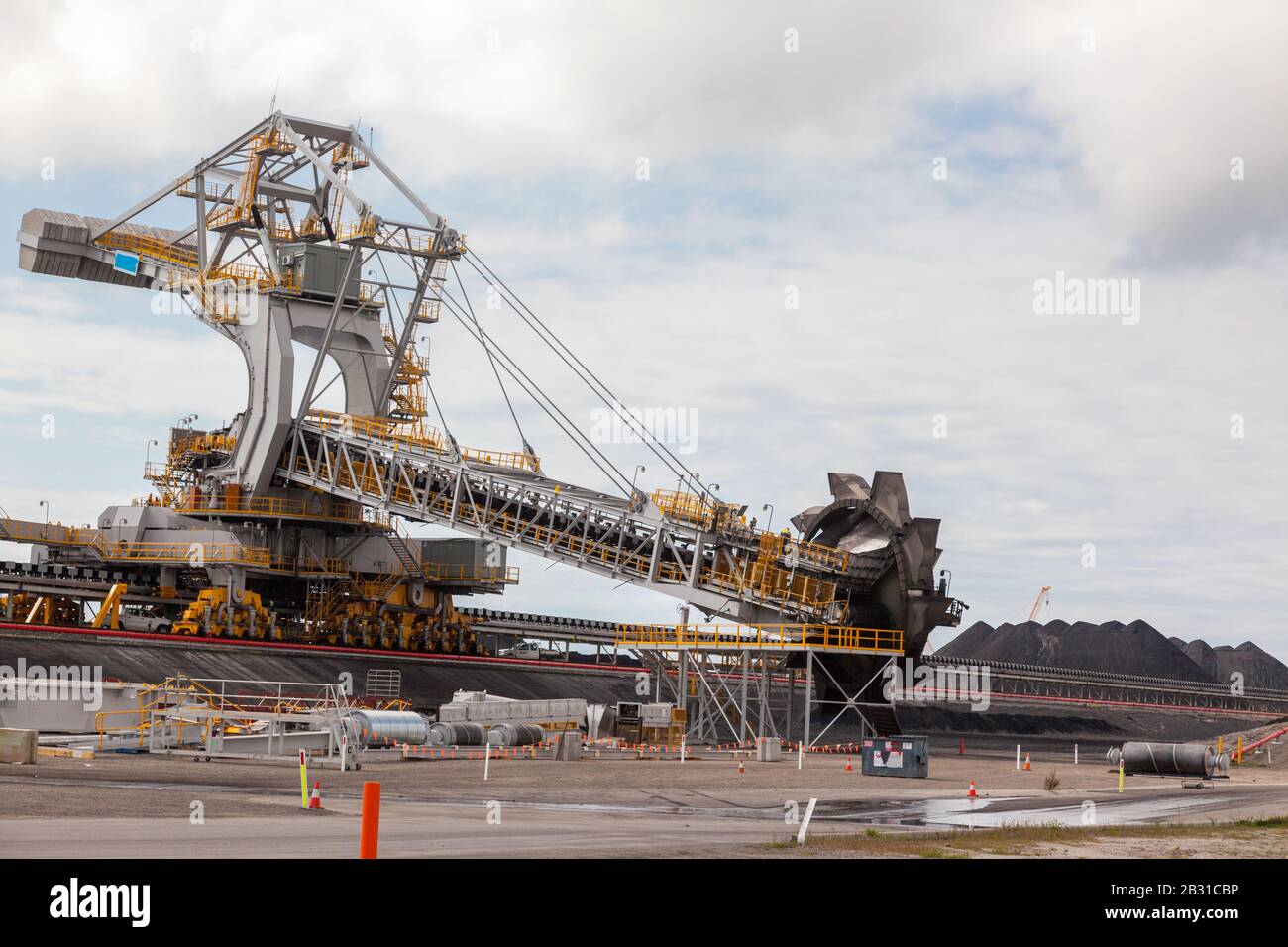 coal loader, big cause of climate change, coal Stock Photo - Alamy