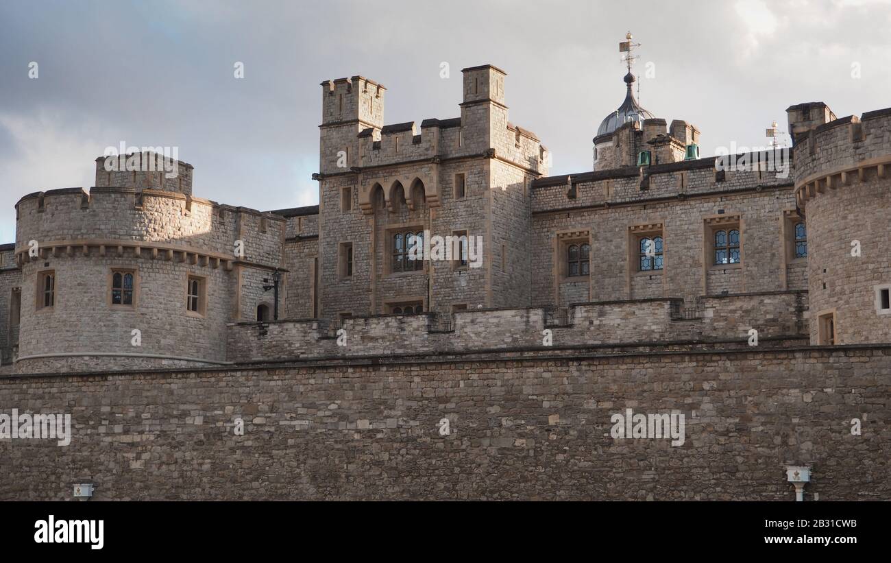 London Castle Medieval View Daytime Stock Photo - Alamy
