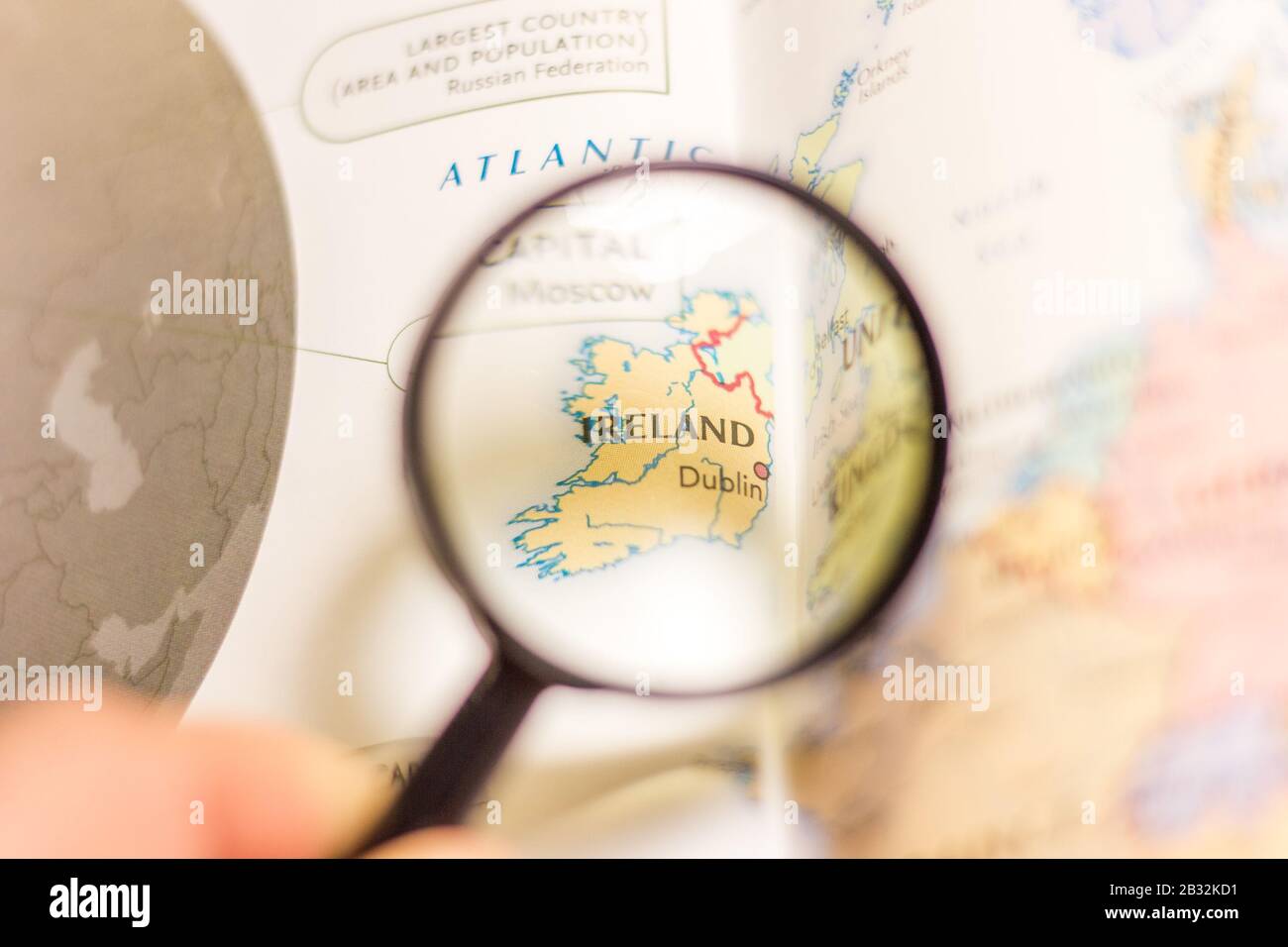 Map ireland magnifying glass hi-res stock photography and images - Alamy