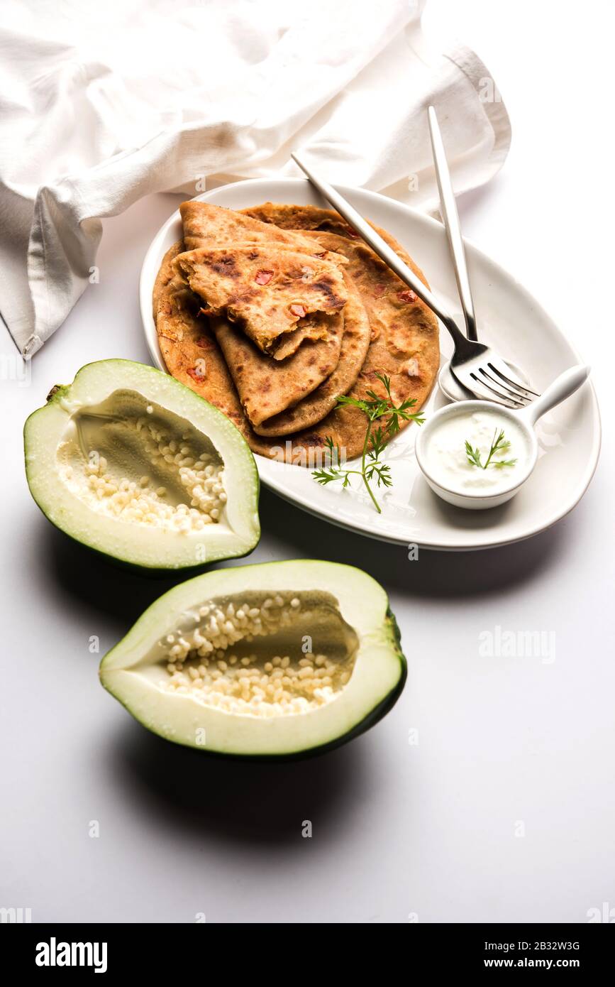 Raw Papaya Paratha or Papita ke Parathe made using Made using papaya ...