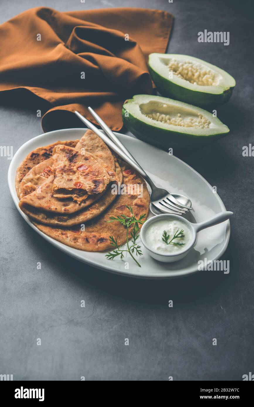 Raw Papaya Paratha or Papita ke Parathe made using Made using papaya ...