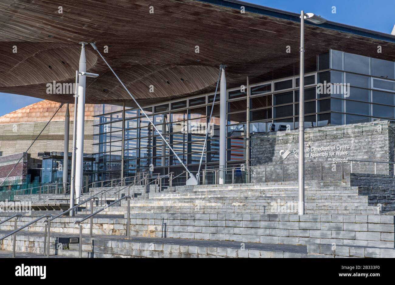 Welsh senedd building hi-res stock photography and images - Alamy