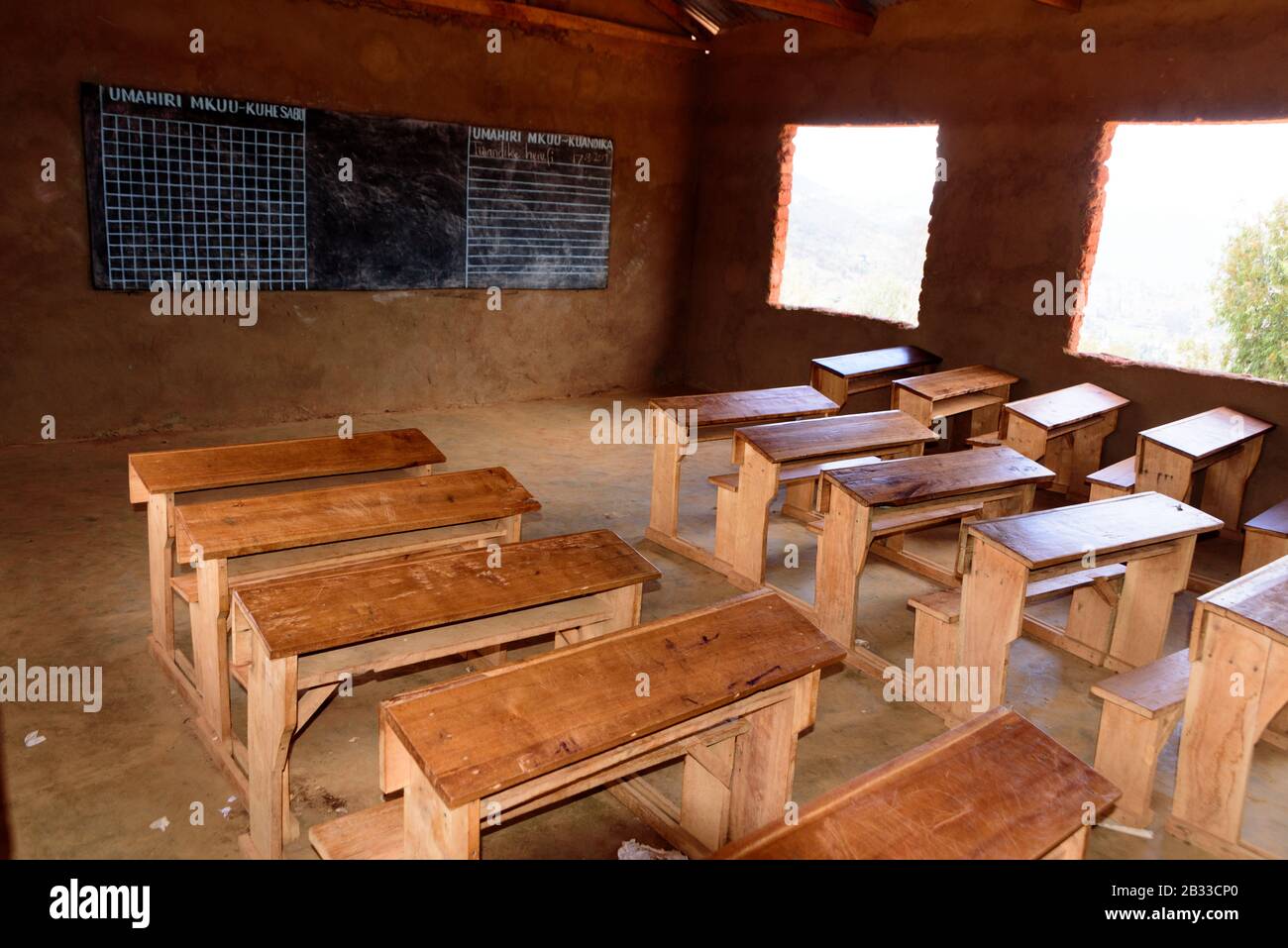 Primary school tanzania hi-res stock photography and images - Alamy