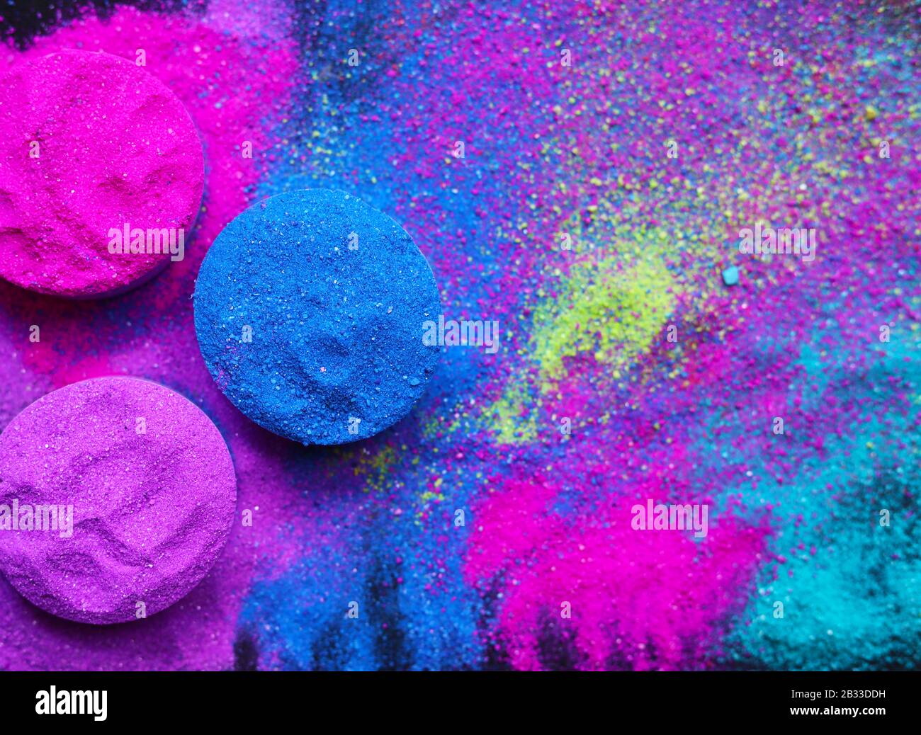 Indian holi traditional colors hi-res stock photography and images - Alamy