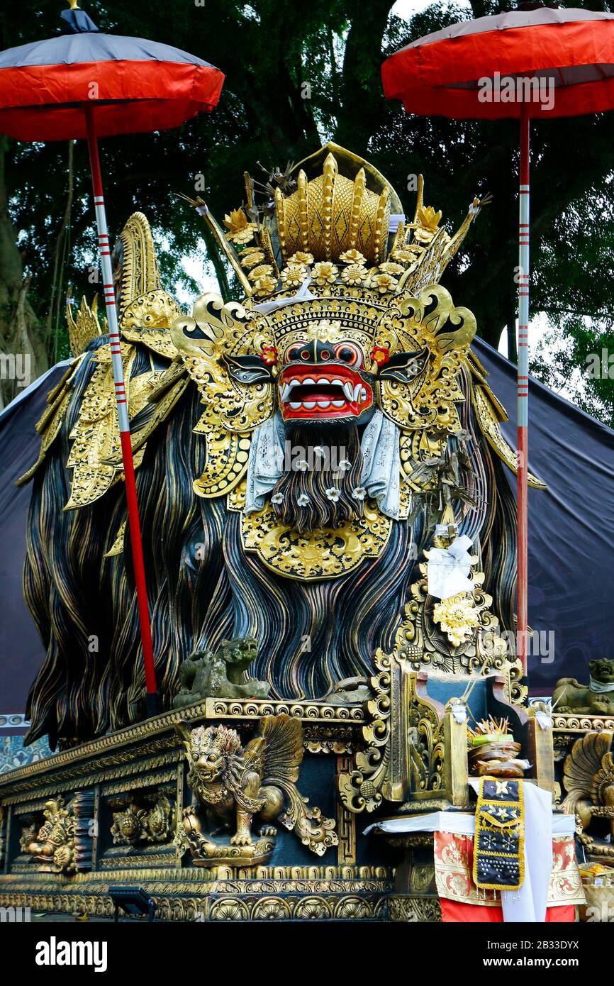 wooden carved statue of Barong in hindu temple in Bali-Indonesia Stock ...